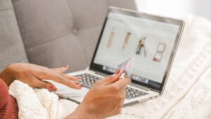 Sephora Visa Credit Card: Benefits, Rewards, and How to Apply